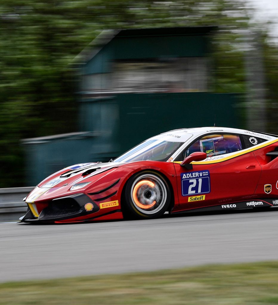 Drivers - DLC ONE Racing team